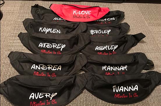Wholesale Custom Fanny Packs from $5.99 | 4inLanyards®